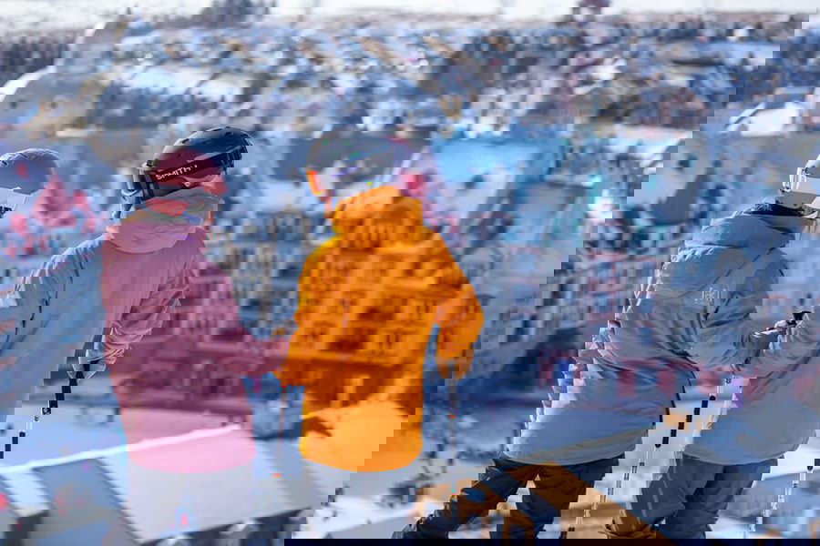 Centre de villégiature Tremblant : vivre l’hiver dans les Laurentides ...